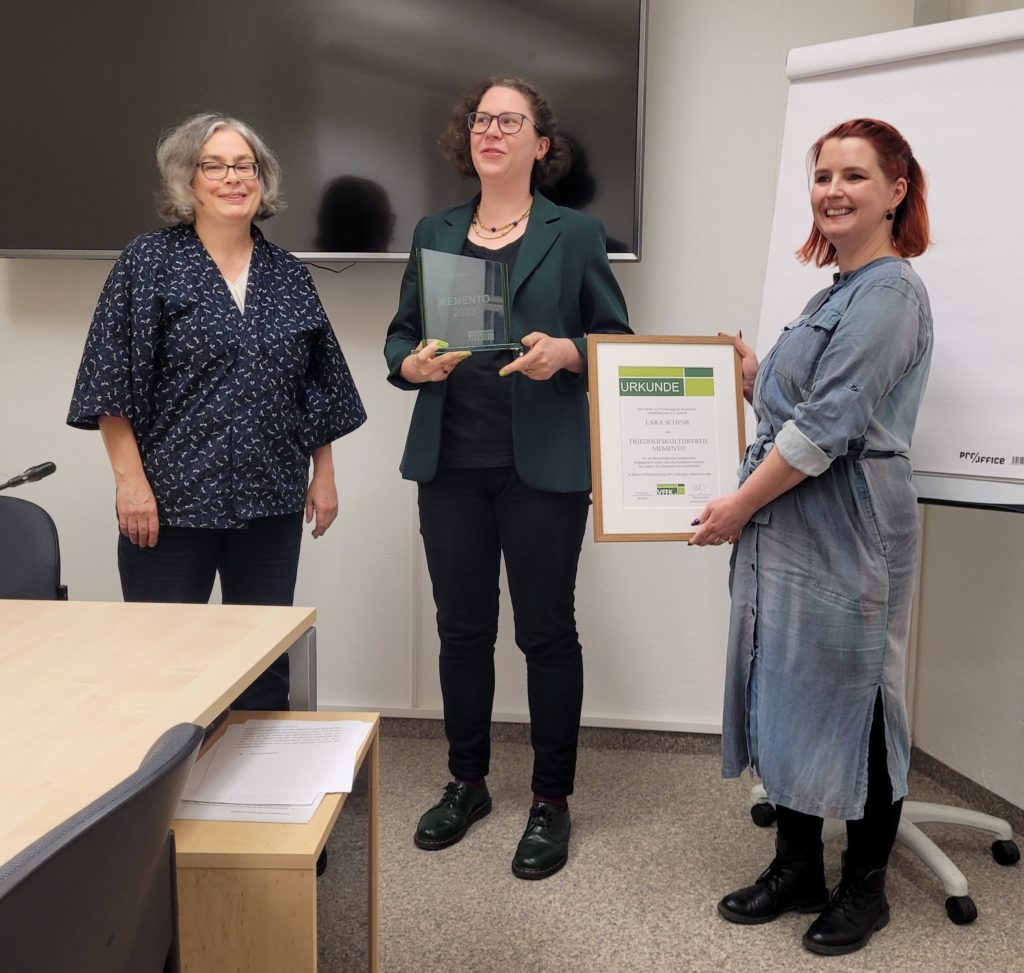 Ev.-Luth. Kirchenbezirke Dresden Friedhofsverwalterin Lara Schink mit ...